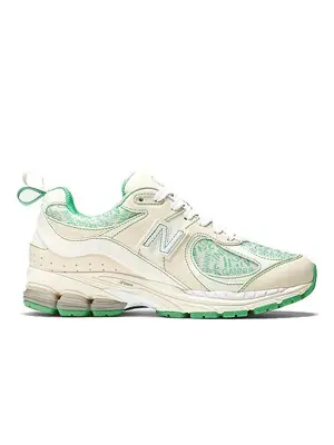 GANNI X NEW BALANCE 2002r