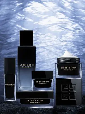 Givenchy Le Soin Noir Lotion Essence Treatt
