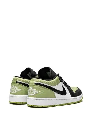 JORDAN Air 1 Low Se Vivid Snakeskin Sneakers - Green