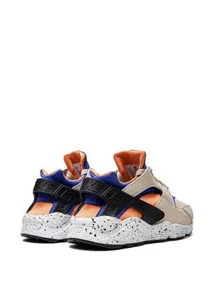 Nike Air Huarache Mowabb Sneakers