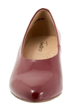 Trotters Kimber Kitten Heel Pump - Sangria Patent