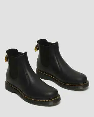 Dr. Martens 2976 Warmwair Leather Chelsea Boots