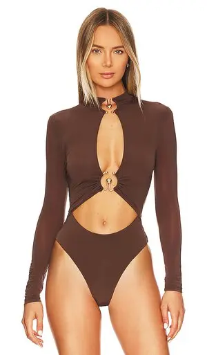 Superdown Sarah Cut Out Top