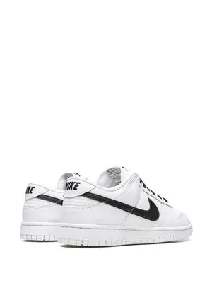 Nike Dunk Low Retro Sneakers - White