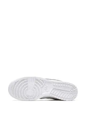 Nike Dunk Low Retro Sneakers - White