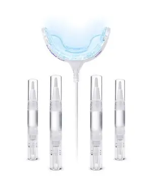 SMILE DIRECT CLUB - Teeth Whitening Kit With LED Light