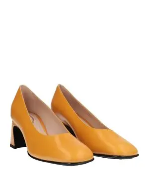 TOD'S Leather Pumps