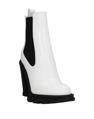 Alexander McQueen Leather Chelsea Boots