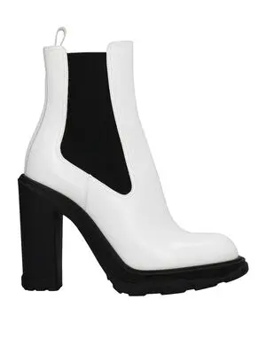 Alexander McQueen Leather Chelsea Boots