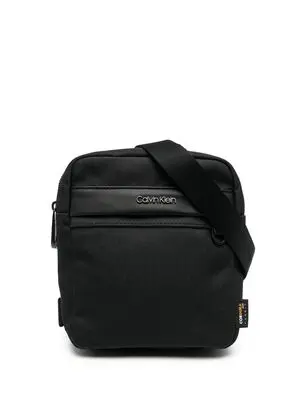 Calvin Klein Logo-plaque Shoulder Bag - Black