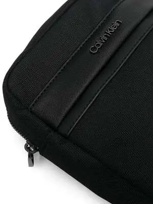 Calvin Klein Logo-plaque Shoulder Bag
