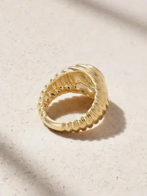 Yvonne Léon Mini 9-karat Diamond Signet Ring