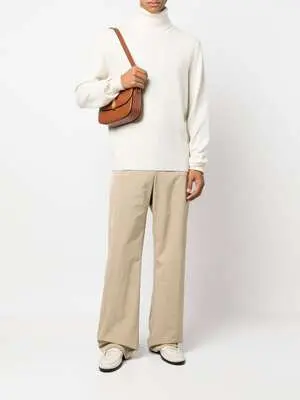 BARRIE Turtle Neck Cashmere Sweater - White