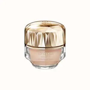 CLE DE PEAU BEAUTE The Foundation Spf 22 - Light Medium Ocher