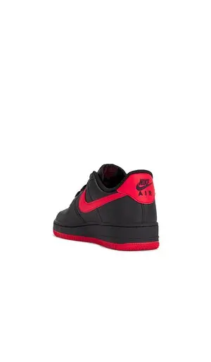 Nike Air Force 1 '07 - Black & University Red