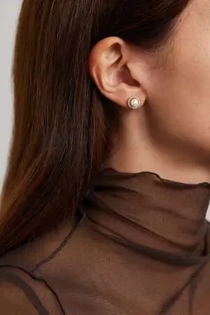 OLE LYNGGAARD COPENHAGEN Lotus Pearl And Diamond Earrings - Gold