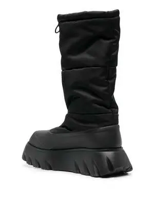 Moschino Padded Heart-patch Ankle Boots - Black