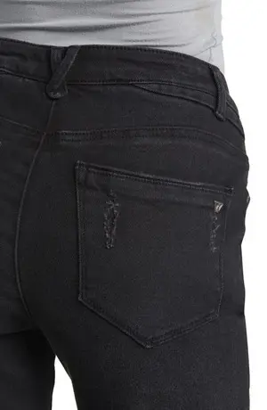 Wit & Wisdom Straight Leg Chew Hem Jeans
