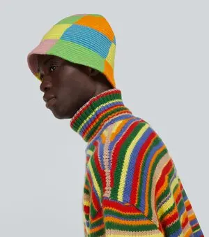 THE ELDER STATESMAN Crochet Cashmere Bucket Hat