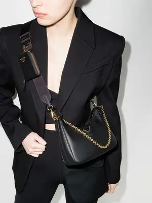 Prada Re-edition 2005 Shoulder Bag - Black