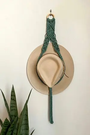 I WOULD RATHER KNOT I Would Rather Knot Macrame Hat Hanger Green
