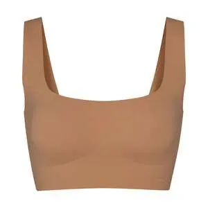 SKIMS Wireless Naked Scoop Tank Bra