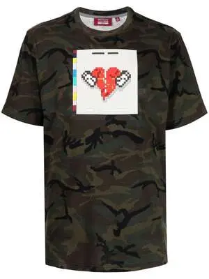 MOSTLY HEARD RARELY SEEN No More Heartbreaks Camouflage-print T-shirt