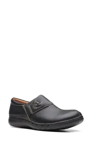 Clarks Clarks(r) Un Loop Ave Flat Black
