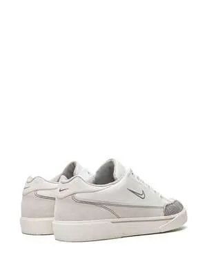 Nike Gts 97 Low-top Sneakers - White