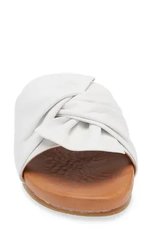 The Flexx Knotty Slide Sandal