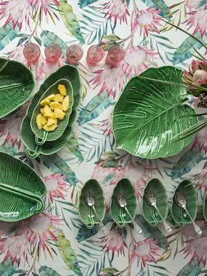 BORDALLO PINHEIRO Folhas Banana Leaf Dish