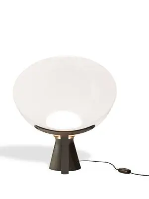 KARAKTER Aida Curved Lamp