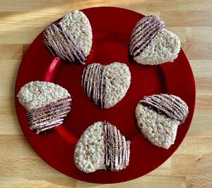 CREATIVE CRISPIES CO. Creative Crispies 6-pc Valentine's Day Chocolat E Heart Treats - One-color