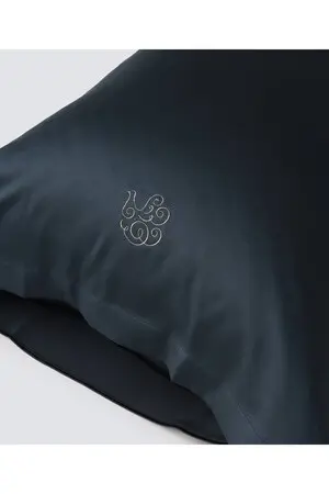 FOO TOKYO Silk Pillowcase - Navy
