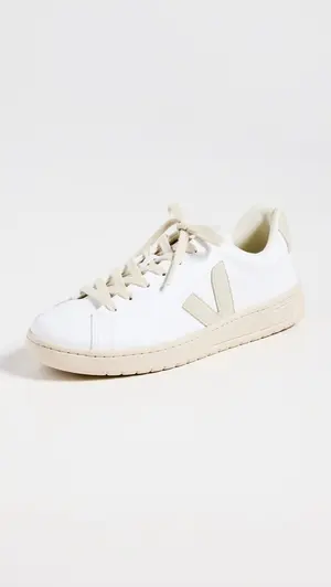 VEJA Urca Sneakers - White/natural