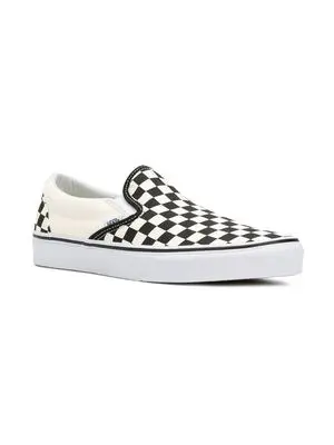 VANS Classic Slip-on Sneakers