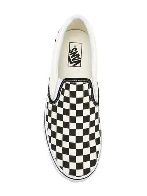 VANS Classic Slip-on Sneakers