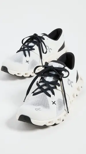 On Cloud X 3 Sneakers