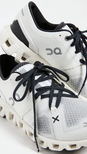 On Cloud X 3 Sneakers