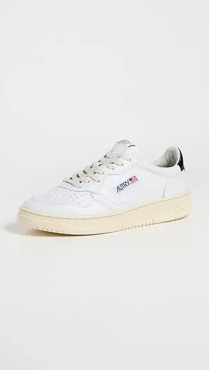 AUTRY Medalist Low-top Sneakers - White/black