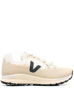 VEJA Mountain Panelled Low-top Sneakers