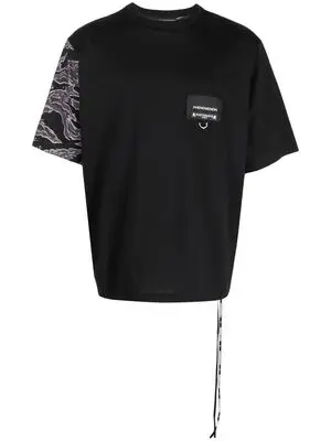 MASTERMIND WORLD Camouflage-print Short-sleeved T-shirt - Black
