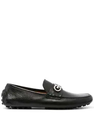 FERRAGAMO Gancini Plaque Driver Shoes - Black