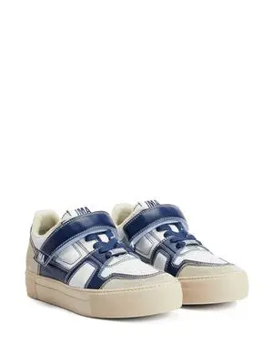 AMI Paris De Coeur Low-top Sneakers