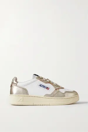 AUTRY Medalist Low Metallic Leather Sneakers - Gold