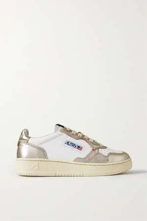 AUTRY Medalist Low Metallic Leather Sneakers - Gold