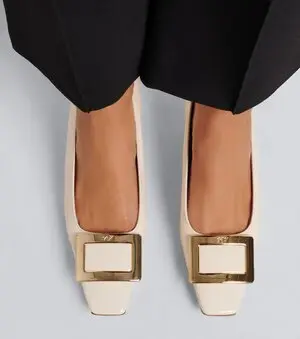 ROGER VIVIER Belle Vivier Patent Leather Pumps - White
