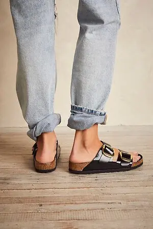 BIRKENSTOCK Arizona Big Buckle High Shine Sandals - Black
