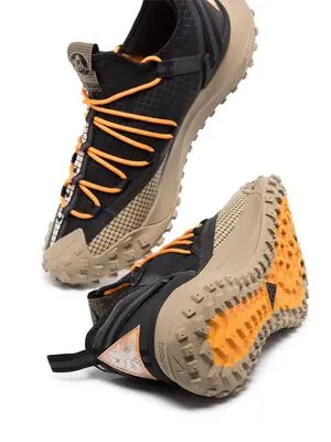Nike Mountain Fly Low Fossil Stone/black Sneakers