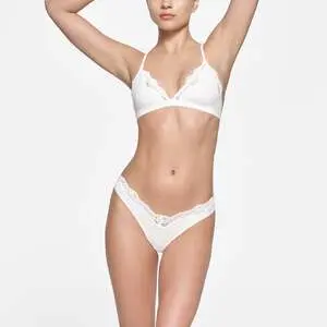 SKIMS Dipped Thong | Black | Large | Fits Everybody Lace Marble